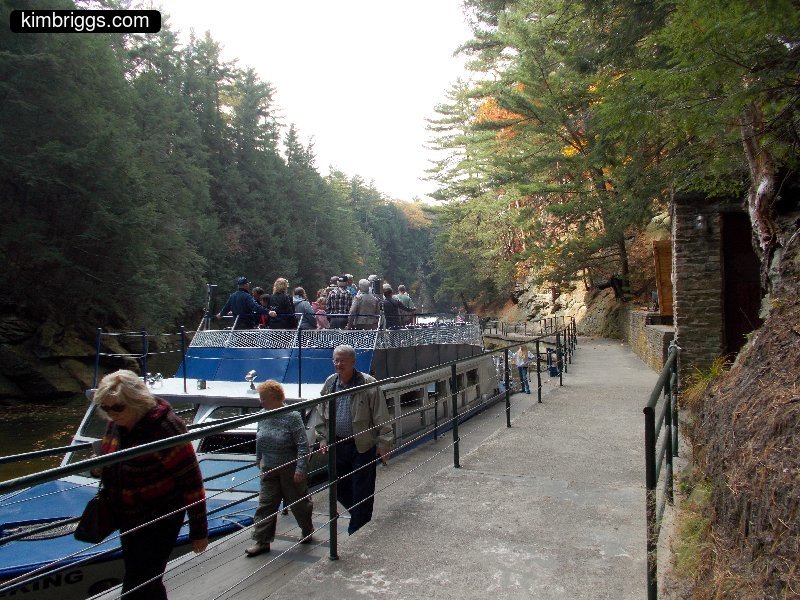 Upper Dells Boat Tour - kimbriggs.com